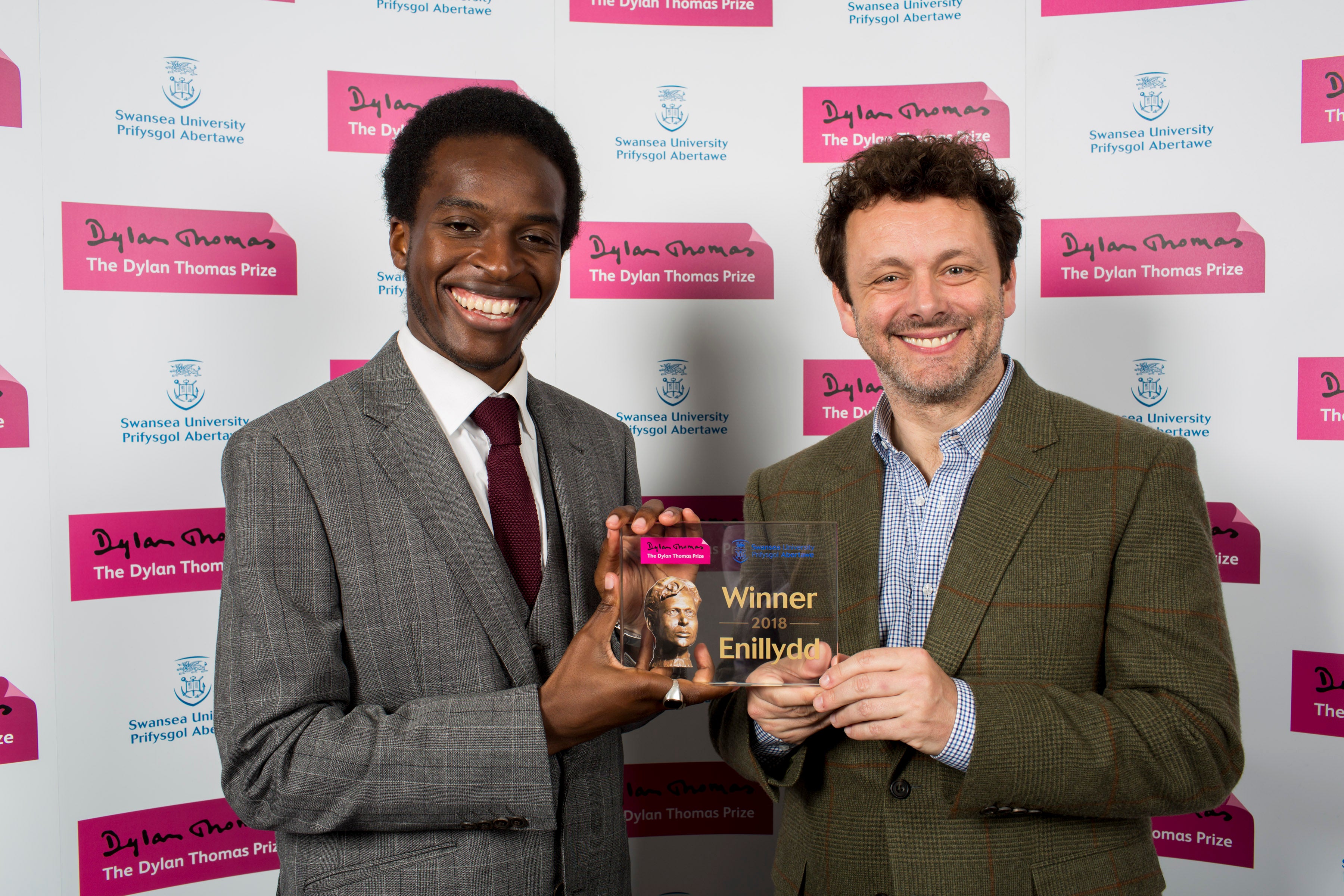 KAYO CHINGONYI WINS DYLAN THOMAS PRIZE - The Poetry Book Society